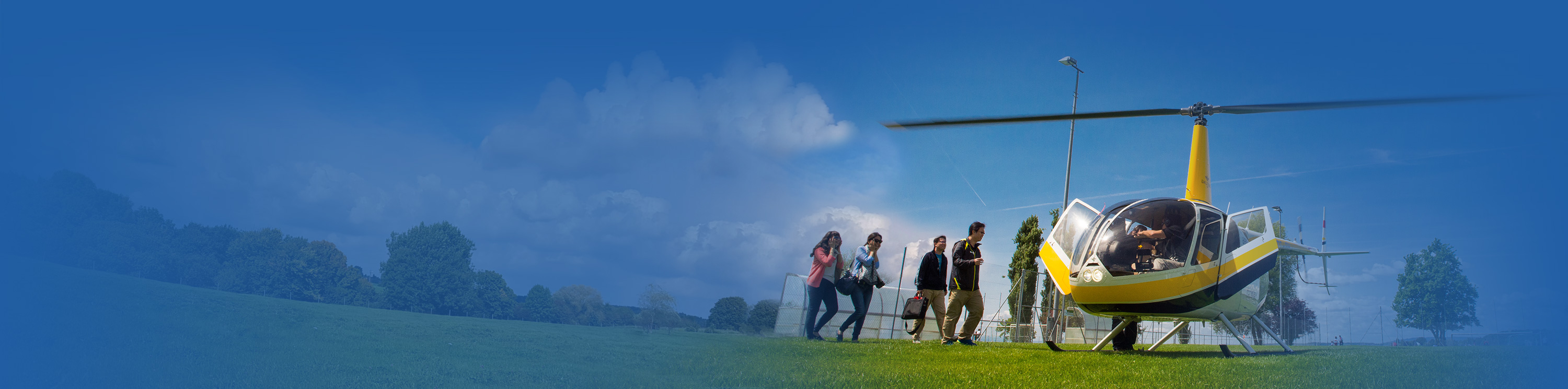 Valair AG I Helikopter Taxiflüge