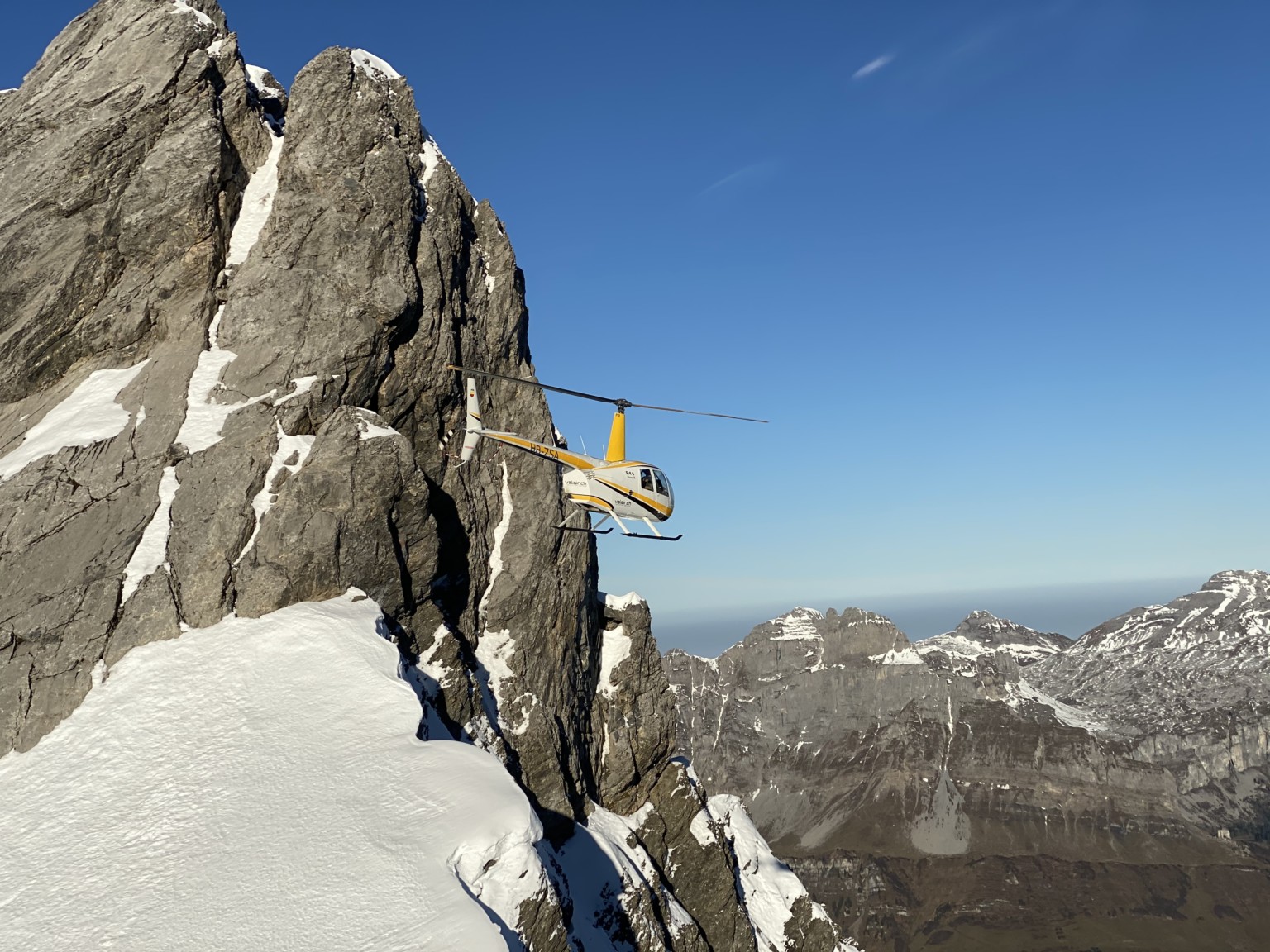 Mountain training with Valair Helicopter - Valair - Helicopter Services